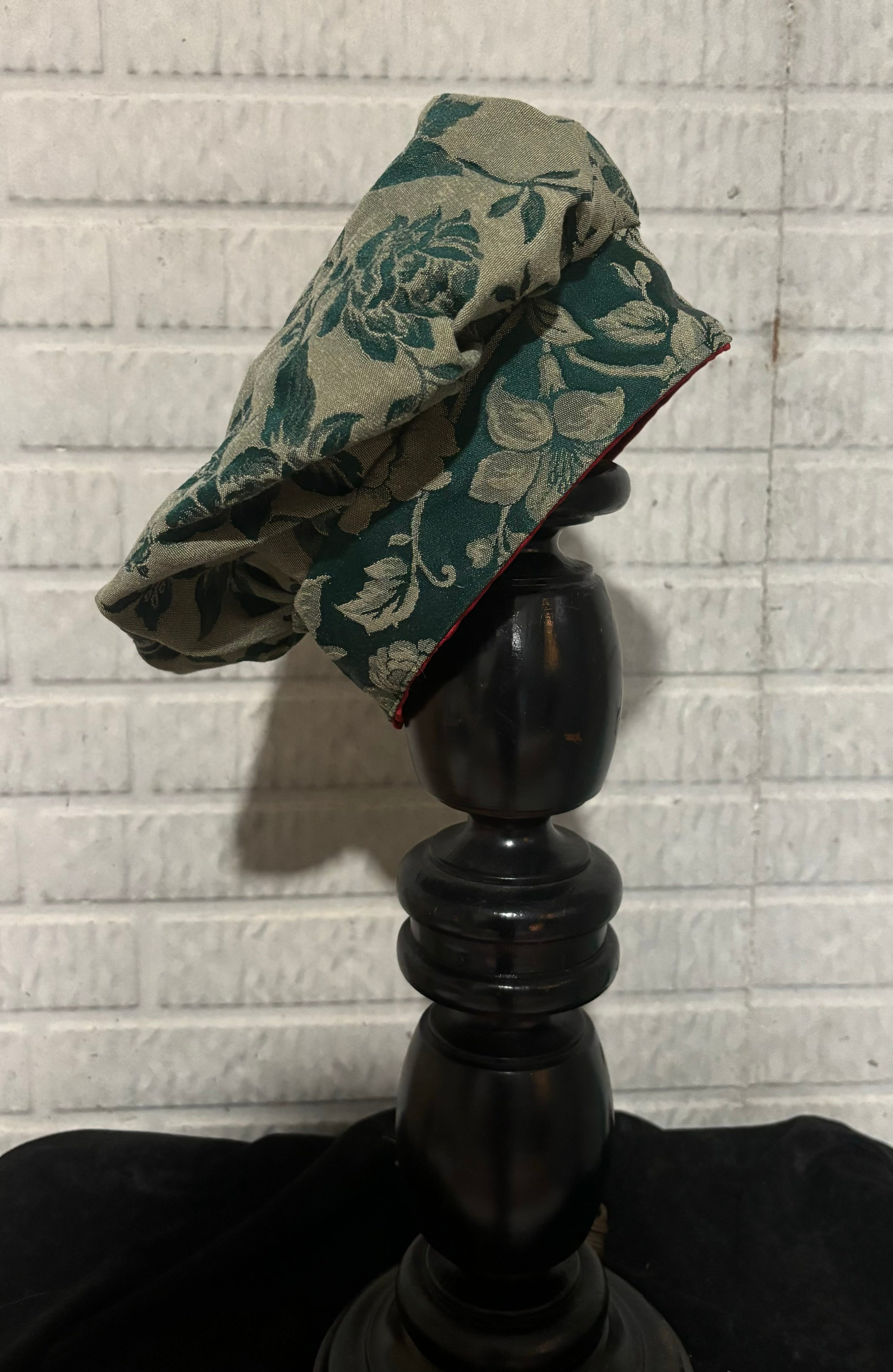 The Pointy Hat Shoppe | The Pointy Hat Shoppe by Players' Props